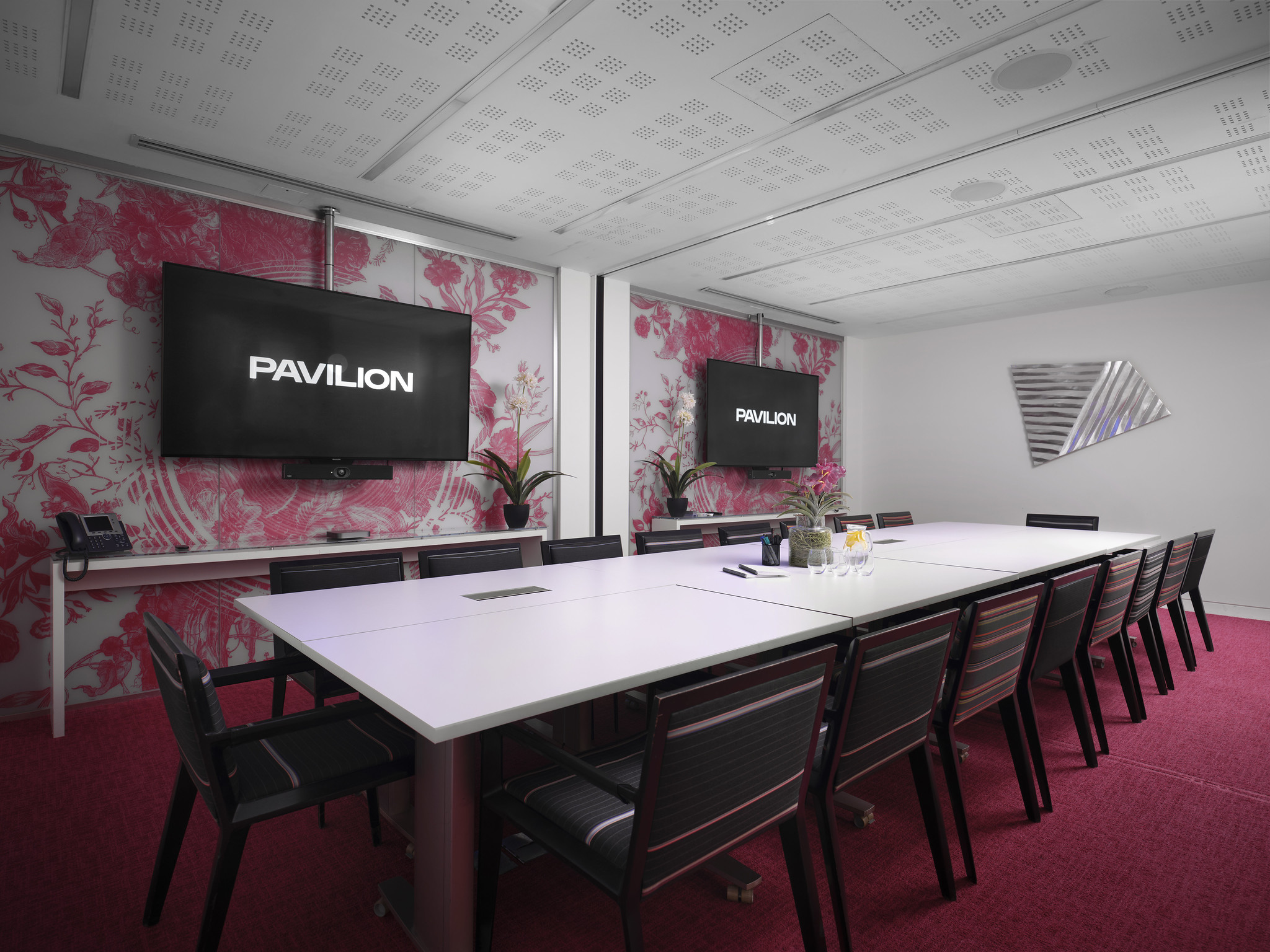 Pavilion - London’s premier luxury workspace and private member facilities