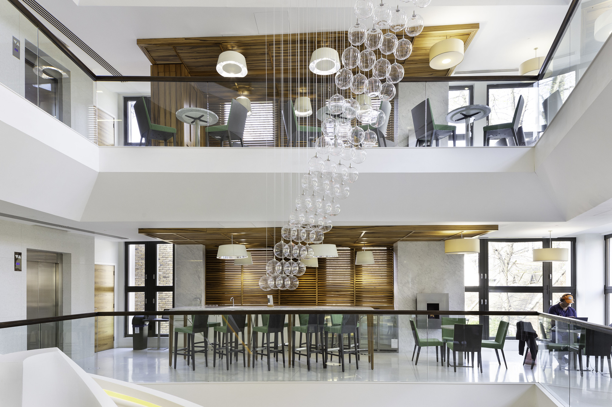 Pavilion - London’s premier luxury workspace and private member facilities