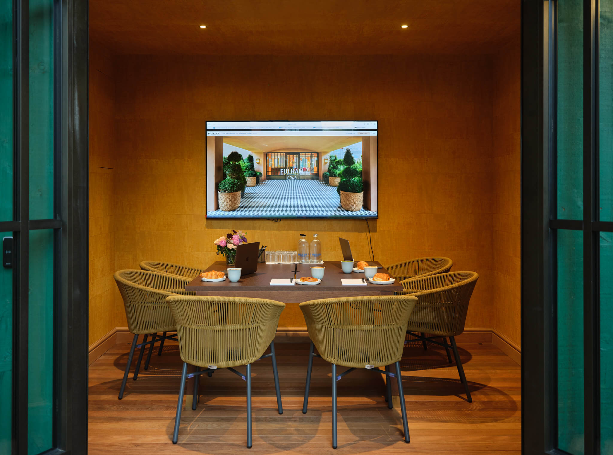 Pavilion - London’s premier luxury workspace and private member facilities