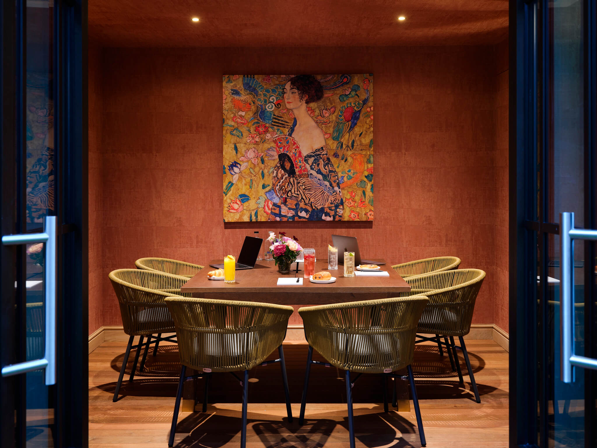 Pavilion - London’s premier luxury workspace and private member facilities
